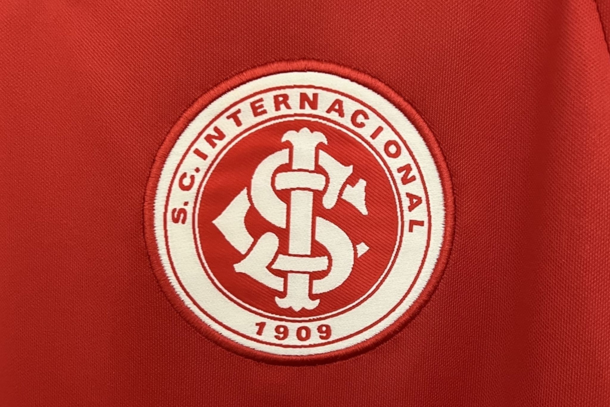 Veja a reação da torcida do Internacional após saídas de Ramón e Diego ...